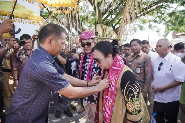 Yulius Selvanus Disambut Secara Adat oleh Tokoh dan Masyarakat Bolaang ...